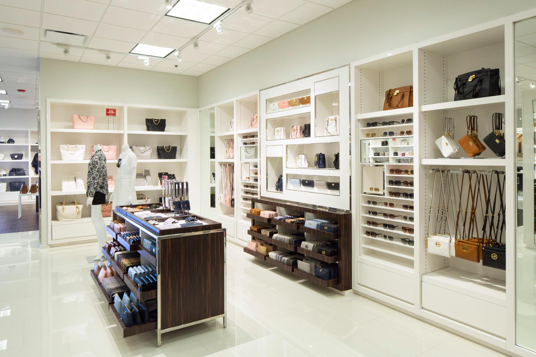 Michael Kors Outlet South Wharf Nextdoor